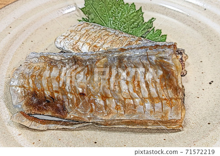 Home-style and simple home-cooked "salt-grilled... - Stock Illustration ...