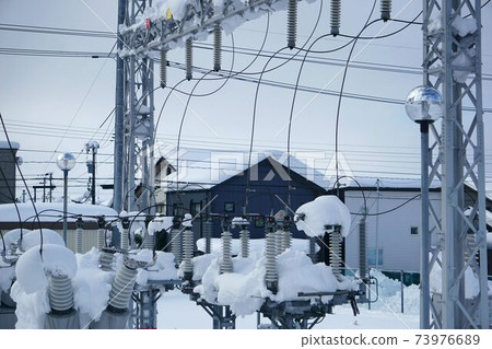 Snow-covered substation - Stock Photo [73976689] - PIXTA