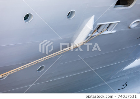 Ship mooring line, forward spring - Stock Photo [74017531] - PIXTA