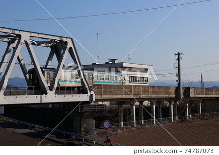 One-man train - Stock Photo [74787073] - PIXTA