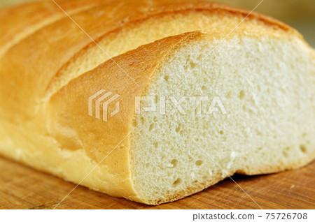 Bread. Long loaf. - Stock Photo [75726708] - PIXTA