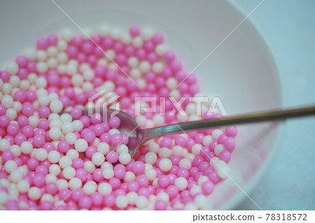 Sugar confectionery topping - Stock Photo [78318572] - PIXTA