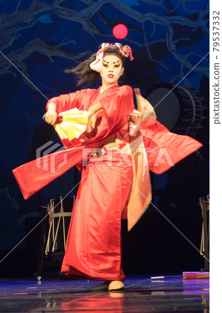 Traditional Japanese Dancers