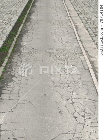 road, straight path, bicycle - Stock Illustration [79714184] - PIXTA