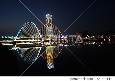 Gapcheon night view in Daejeon - Stock Photo [84048110] - PIXTA