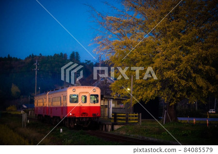Evening darkness Kazusa-Kubo Station, Kominato... - Stock Photo ...