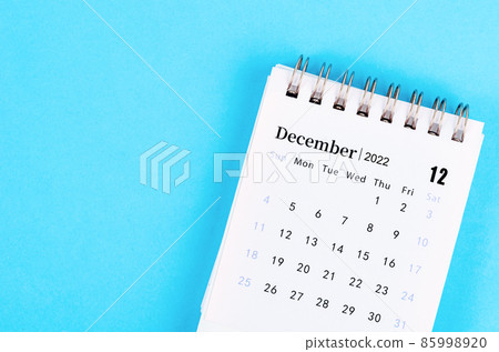 December 2022 Desktop Calendar