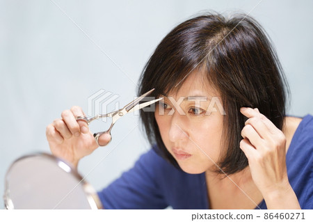 Female Body Scissors