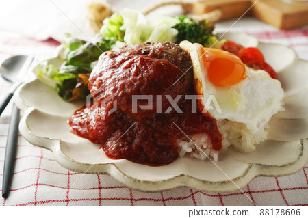 Loco moco bowl (hamburger) - Stock Photo [88178606] - PIXTA