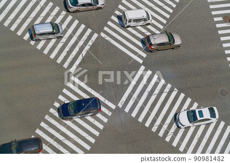 Scramble crossing - Stock Illustration [90981482] - PIXTA