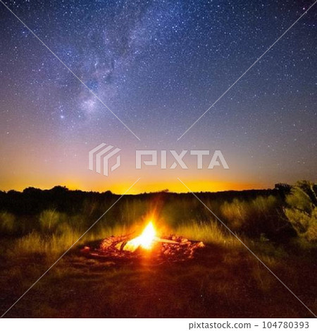 Bonfire under the stars - Stock Illustration [104780393] - PIXTA