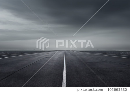 Empty Highway in the Early Morning Fog-插圖素材 [105663880] - PIXTA圖庫