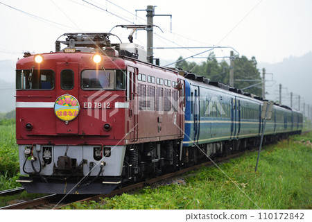 ED79/14系列特急「濱名號」津輕海峽線-照片素材（圖片） [110172842] - PIXTA圖庫