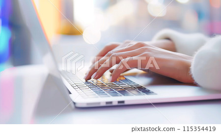 Woman handling laptop computer - Stock Illustration [115354419] - PIXTA